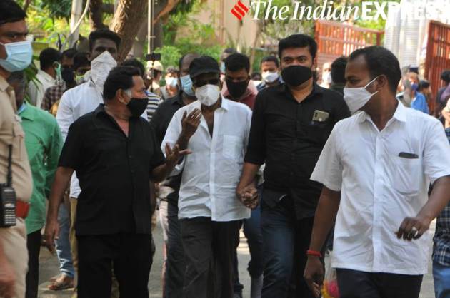 Vikram, Trisha, Arjun, Vairamuthu pay last respects to late actor Vivek ...