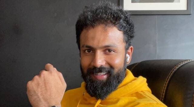 Kannada actor Arjun Gowda turns ambulance driver to ferry Covid-19 patients | Regional News ...