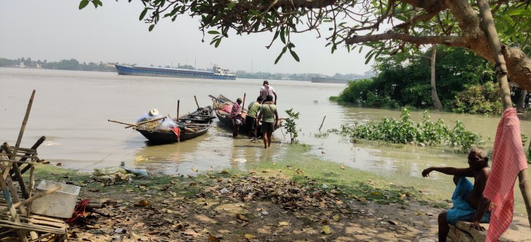 Ahead of polls, when religion divides, unites: A tale of two towns in ...