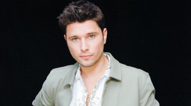 9-1-1 Lone Star actor Ronen Rubinstein comes out as bisexual, thanks ...