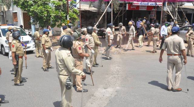 Covid care: Surat police go cashless for traffic fines | India News ...