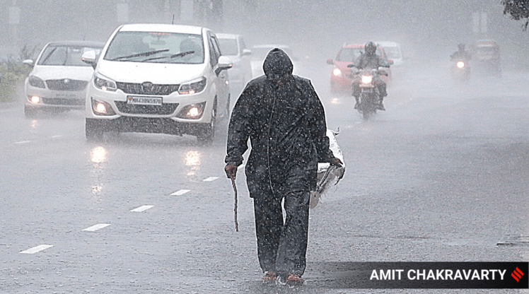 Mumbai Rains Live News Updates: Heavy rain in Mumbai; train services ...
