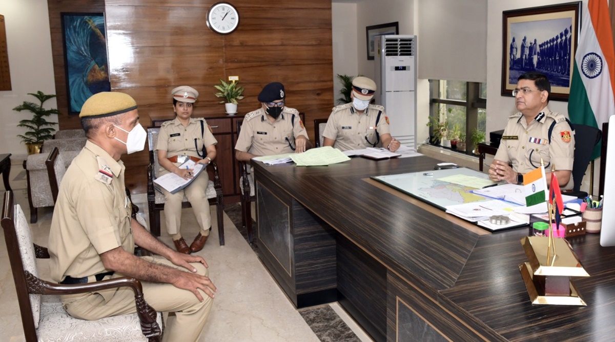 Delhi Police chief holds first open house for staff | Delhi News