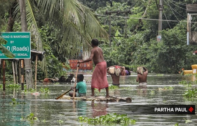 Floods bring further misery for Bengal residents amid pandemic | India ...