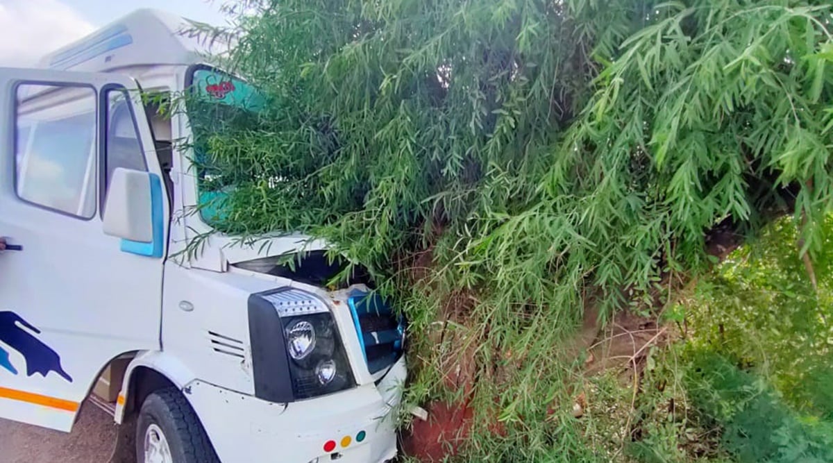 Gujarat: Income Tax raid team, women constables injured after bus rolls ...