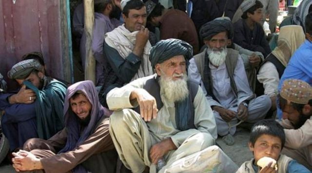 Pakistan shuts key border crossing with Afghanistan | World News - The ...