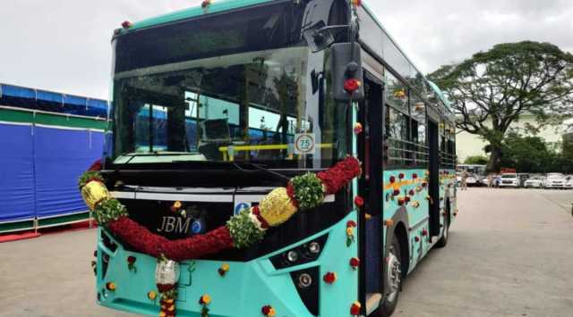 Bengaluru gets its first electric Metro feeder bus, more in the offing ...