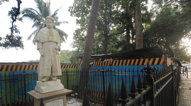 BMC restores 108-year-old statue of MG Ranade | Mumbai news