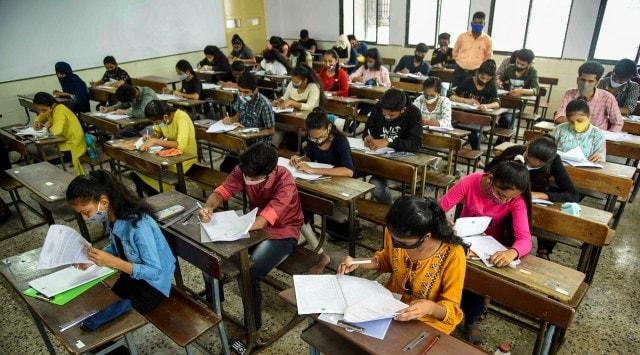 DU offline examination begins for second, third year UG students ...