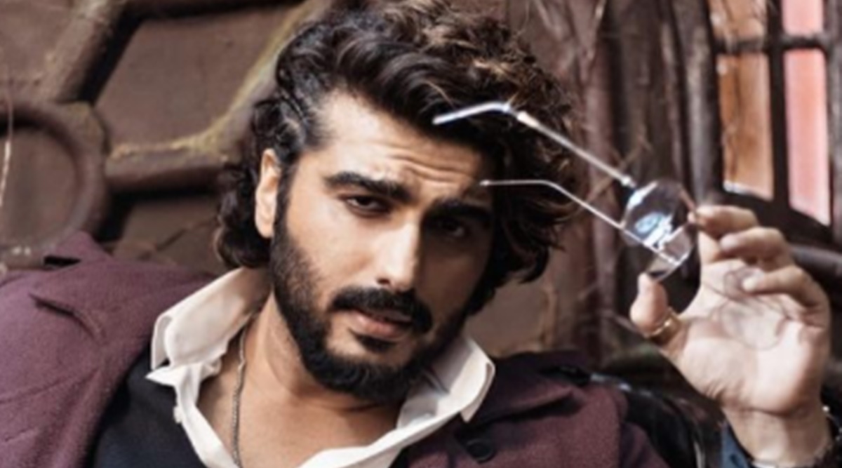 ‘Hard work & more hard work’: Arjun Kapoor flaunts muscular body in ...