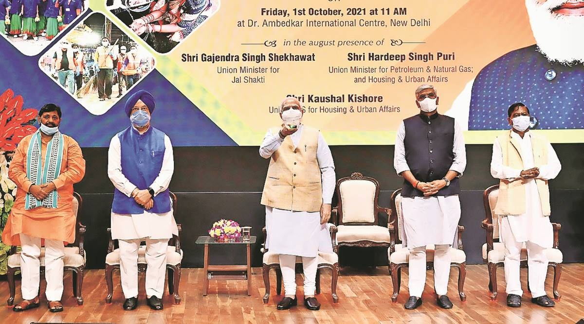 ‘Garbage mountains’ in cities to be removed: PM Narendra Modi | India ...