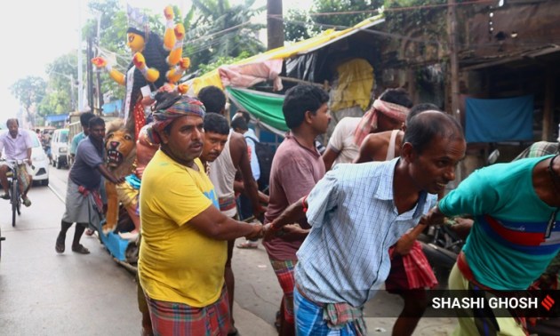 Mahalaya: Here’s how Kolkata is gearing up for Durga Puja | India News ...