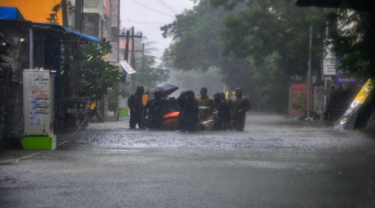 Chennai rains Highlights: Depression over Bay of Bengal crosses coast ...