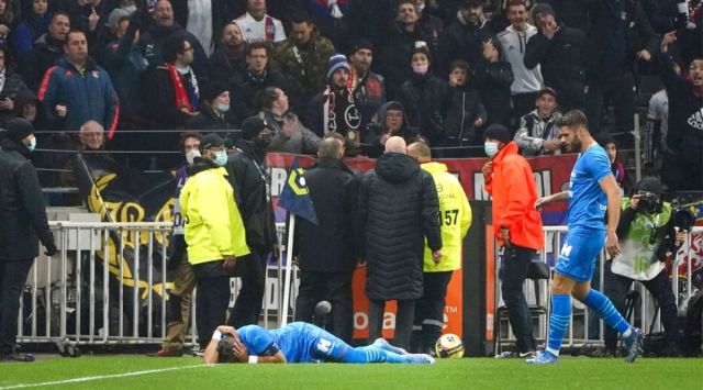 Sports minister wants sanctions after French soccer violence | Football ...