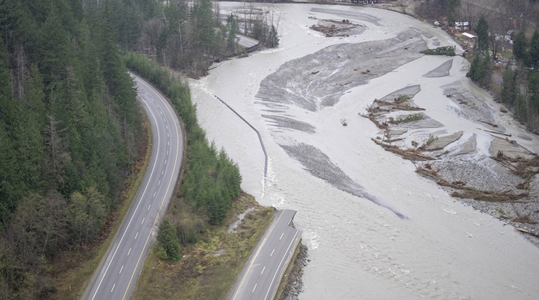 British Columbia deals with flooding as first troops arrive | World ...