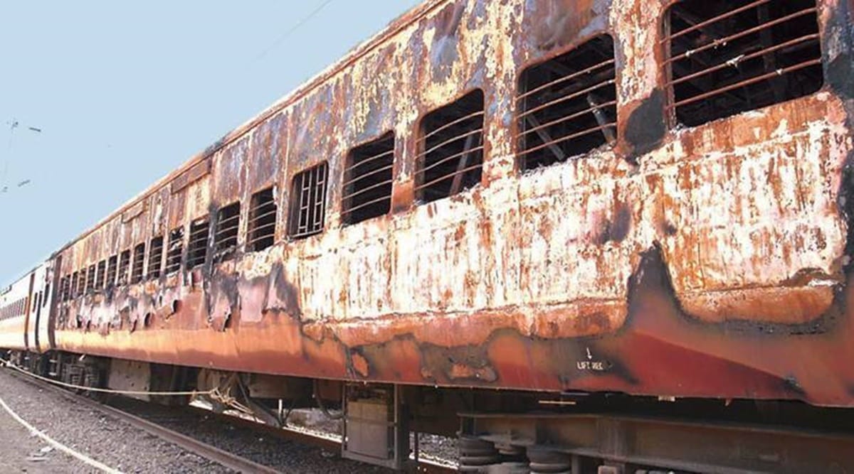 Godhra train carnage convict dies of ailment in Vadodara hospital ...