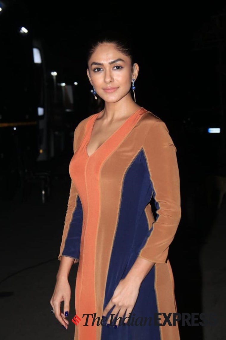 Jersey promotions: Mrunal Thakur shows how to blend style with comfort ...