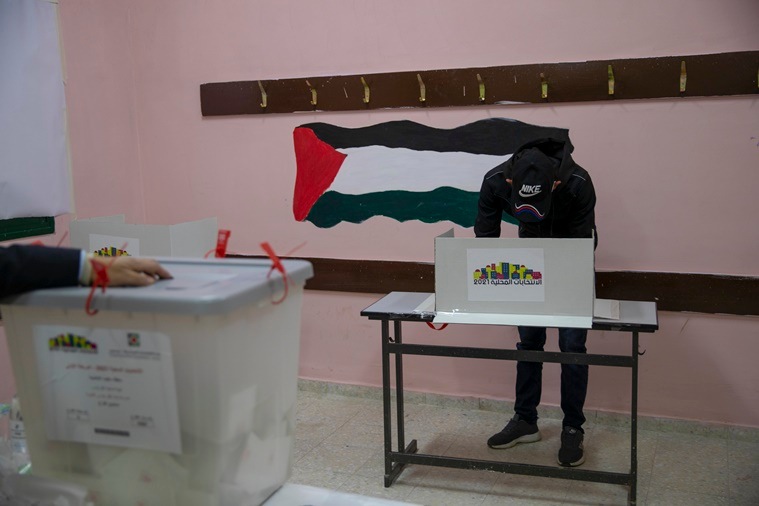 Some 400,000 Palestinians vote in rare municipal elections | World News ...