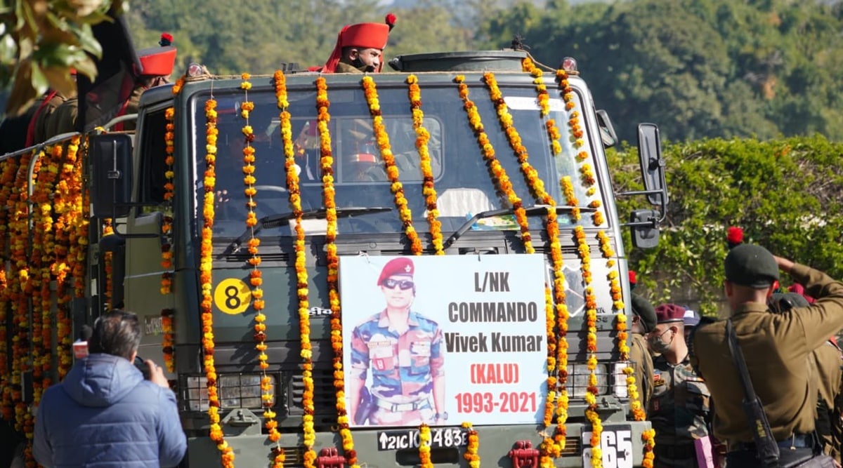 Lance Naik Vivek Kumar cremated in Himachal Pradesh | Shimla News - The ...