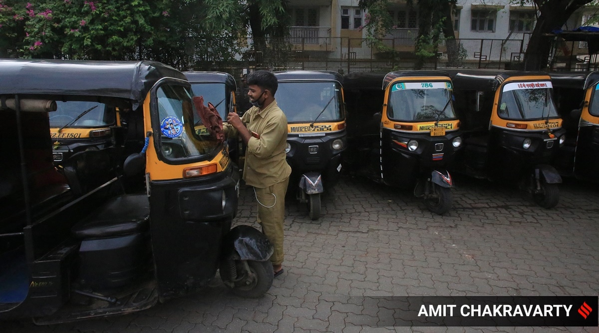 Mumbai: Four including auto-rickshaw driver arrested for stealing Rs 2. ...