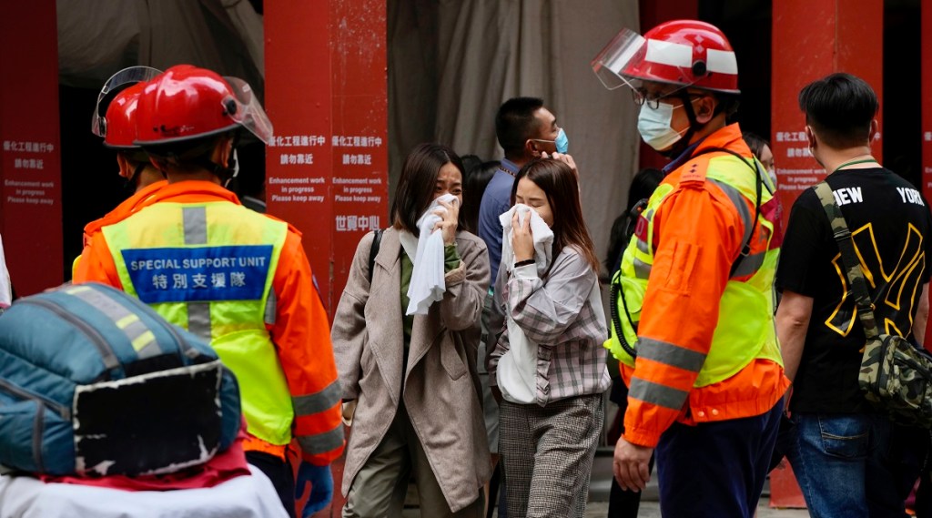 Major fire traps dozens in Hong Kong skyscraper, 12 injured | World ...