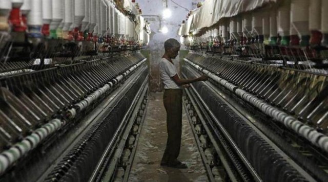 Gujarat displaces Maharashtra to become largest manufacturing hub in ...