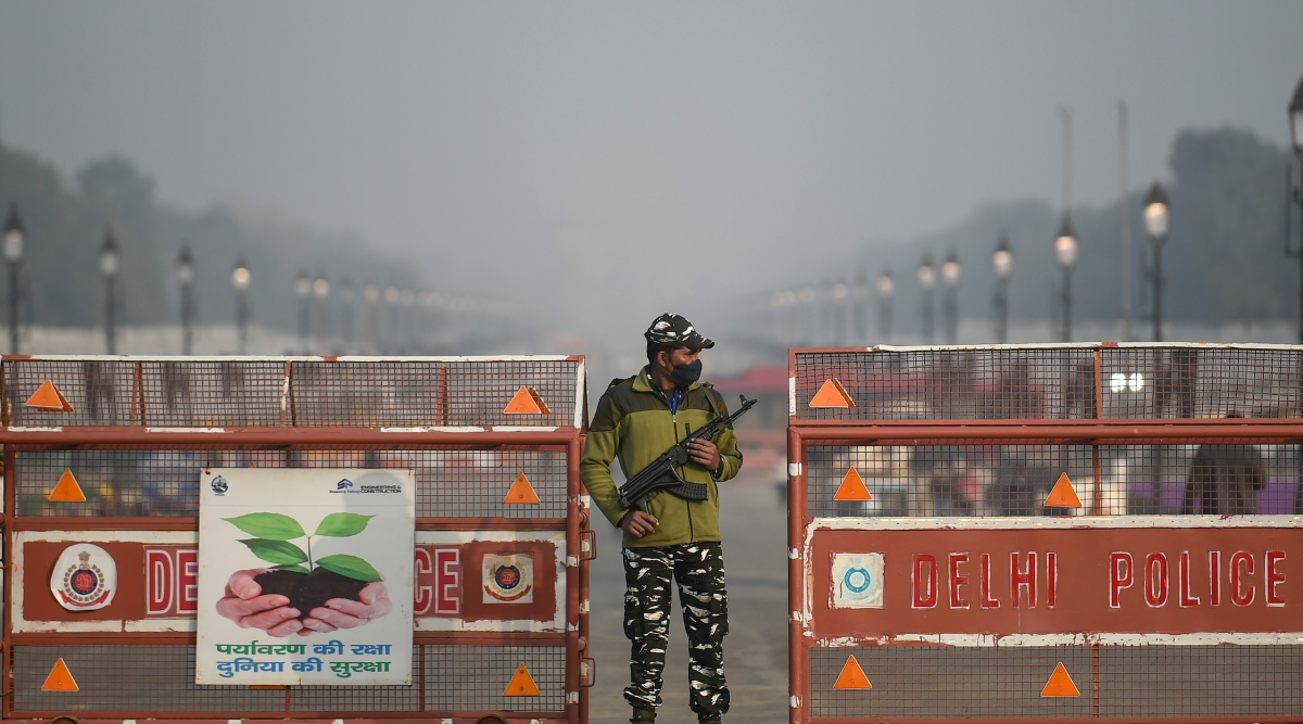 Cloudy skies, light rainfall likely in Delhi today | Delhi news