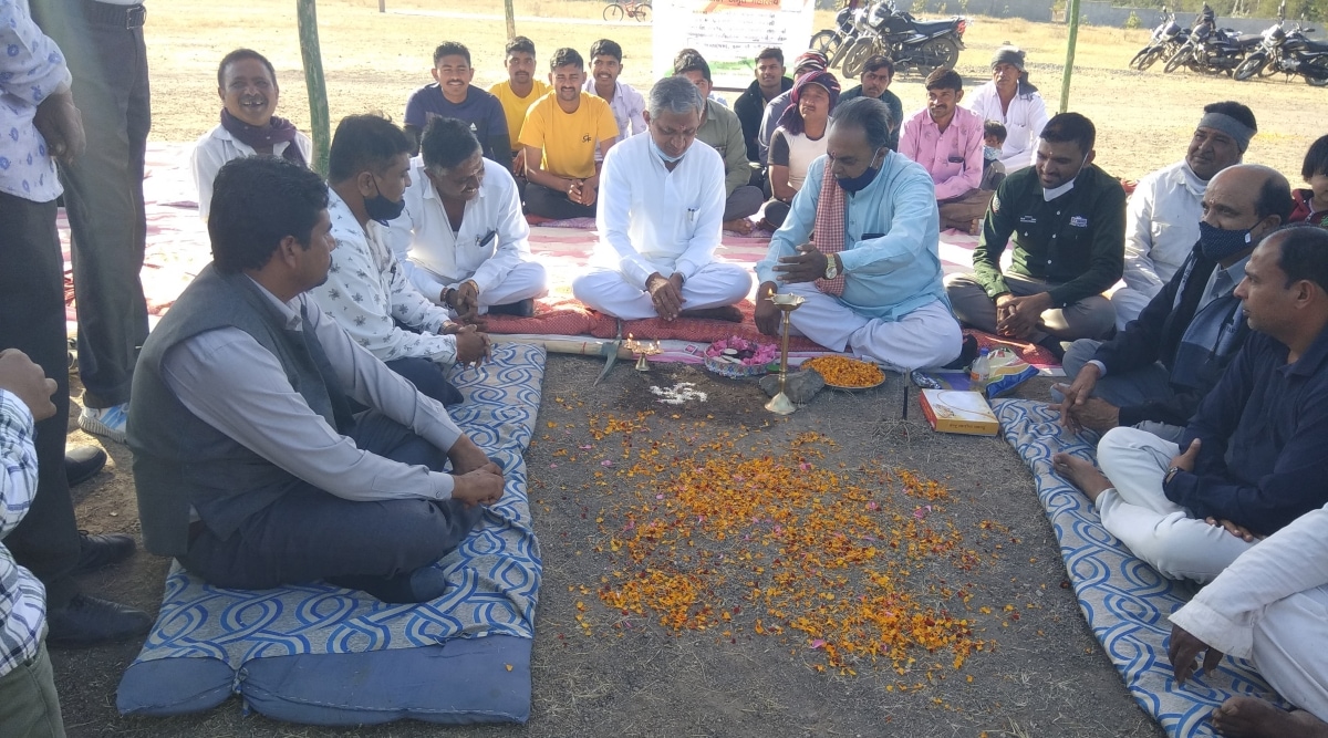 Gujarat: Kunvarji Bavaliya lays foundation stone for sports complex in ...