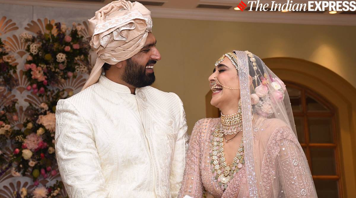 PHOTOS | Karishma Tanna and Varun Bangera pose together as newlyweds ...