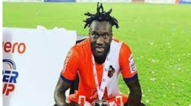 Mumbai City captain Mourtada Fall signs one-year contract extension ...