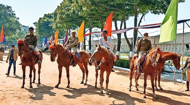 Delhi: Police’s mounted unit gets new batch of trainees from Army ...