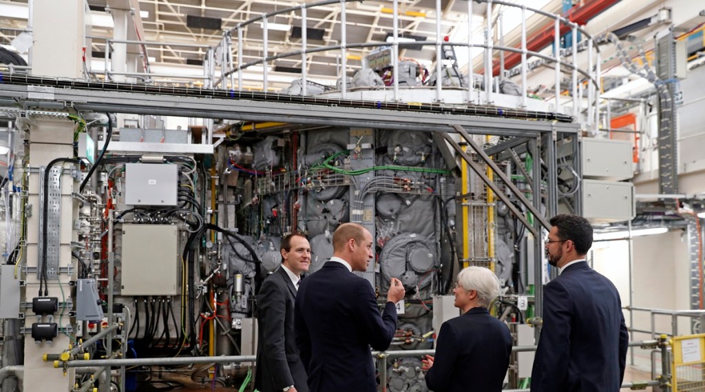 Experts hail big step forward in fusion technology in UK | World News ...