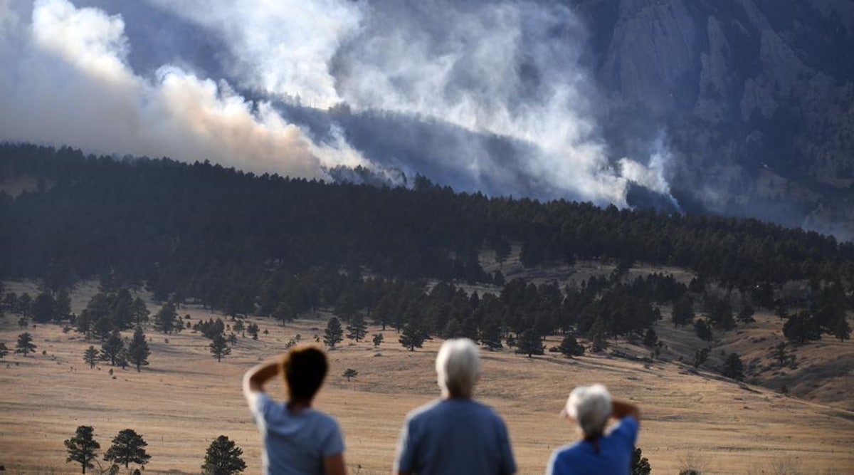 Colorado wildfire forces evacuation orders for 19,000 people | World ...