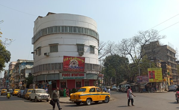 In ‘Mosaics of a Locale’, Bhawanipur college students compile histories ...