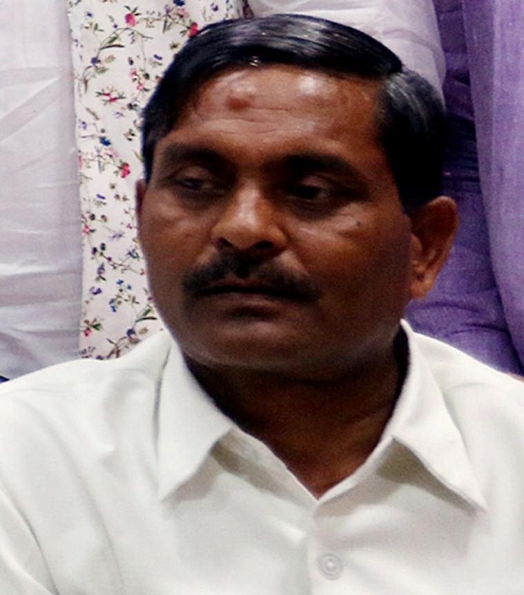 UP polls: No cakewalk for dal-badlus, they bank on personal and party ...