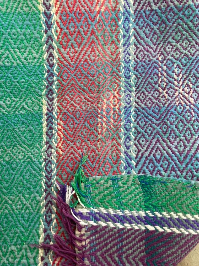 Women of the Shershabadi community sew tales of tradition to keep a ...