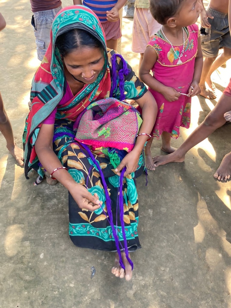 Women of the Shershabadi community sew tales of tradition to keep a ...