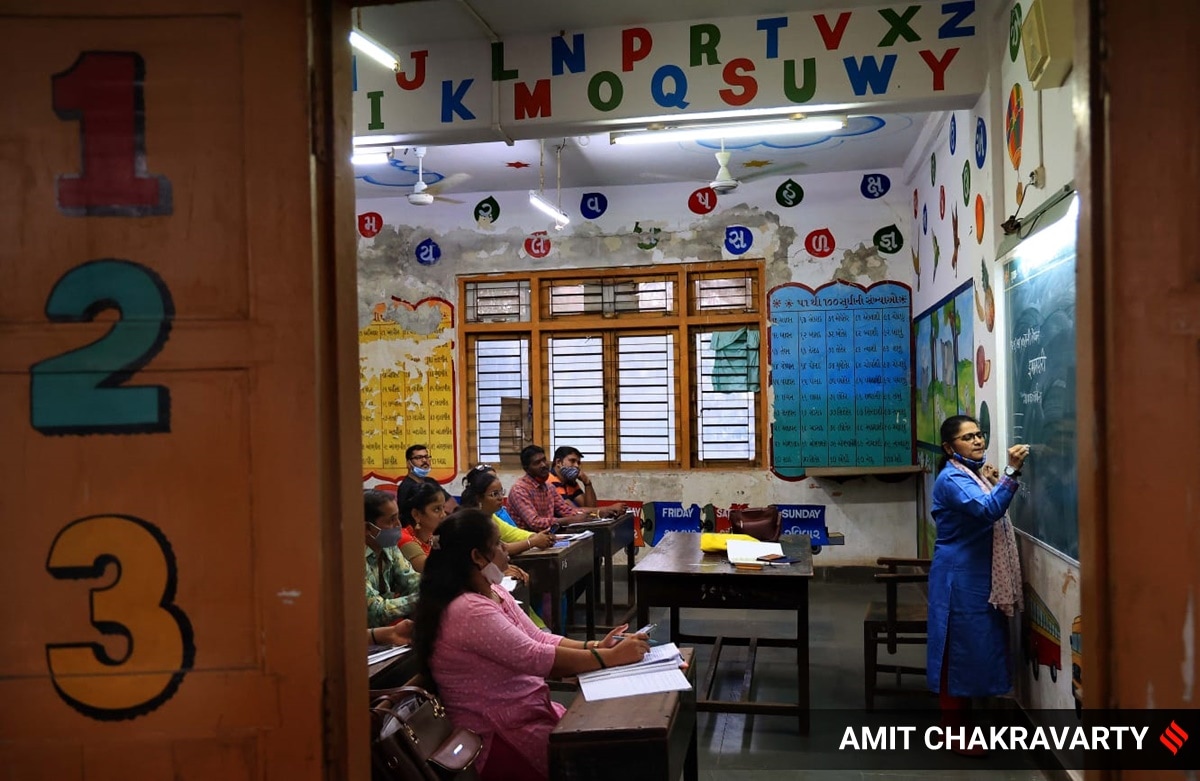 Continuing education: Night at the School | Mumbai News - The Indian ...