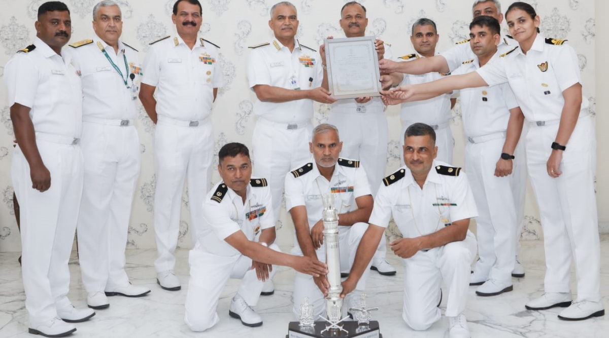 Navy presented with ‘Best Marching Contingent’ trophy for Republic Day ...