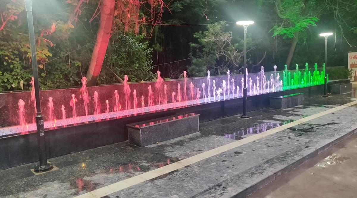 Fountains at Chirag Dilli stretch turn into public nuisance | Delhi ...