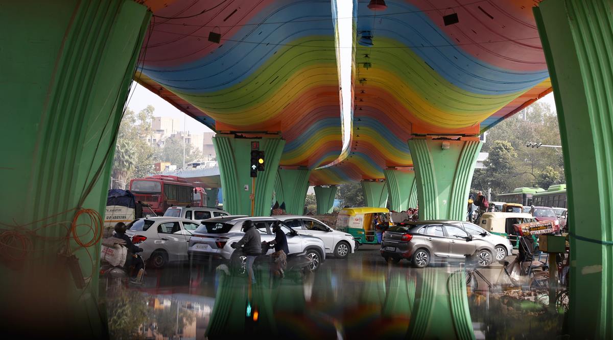 PWD begins decongesting Moolchand to Ashram flyover stretch | Delhi ...