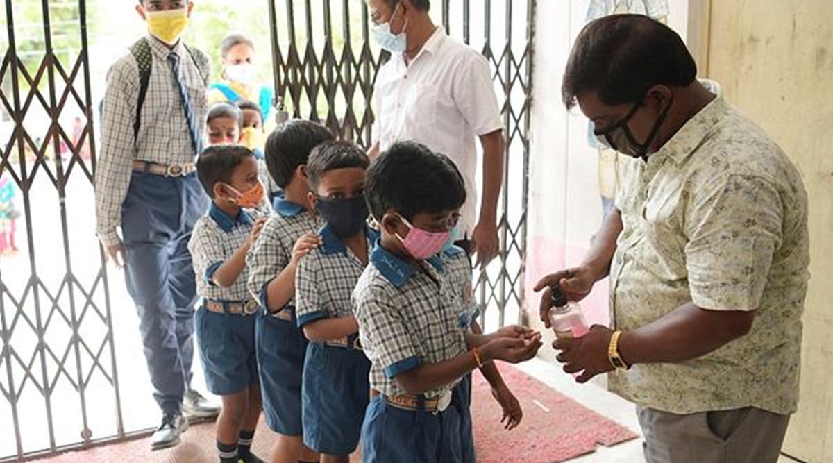 Primary sections of Pune schools welcome back tiny tots | Pune news