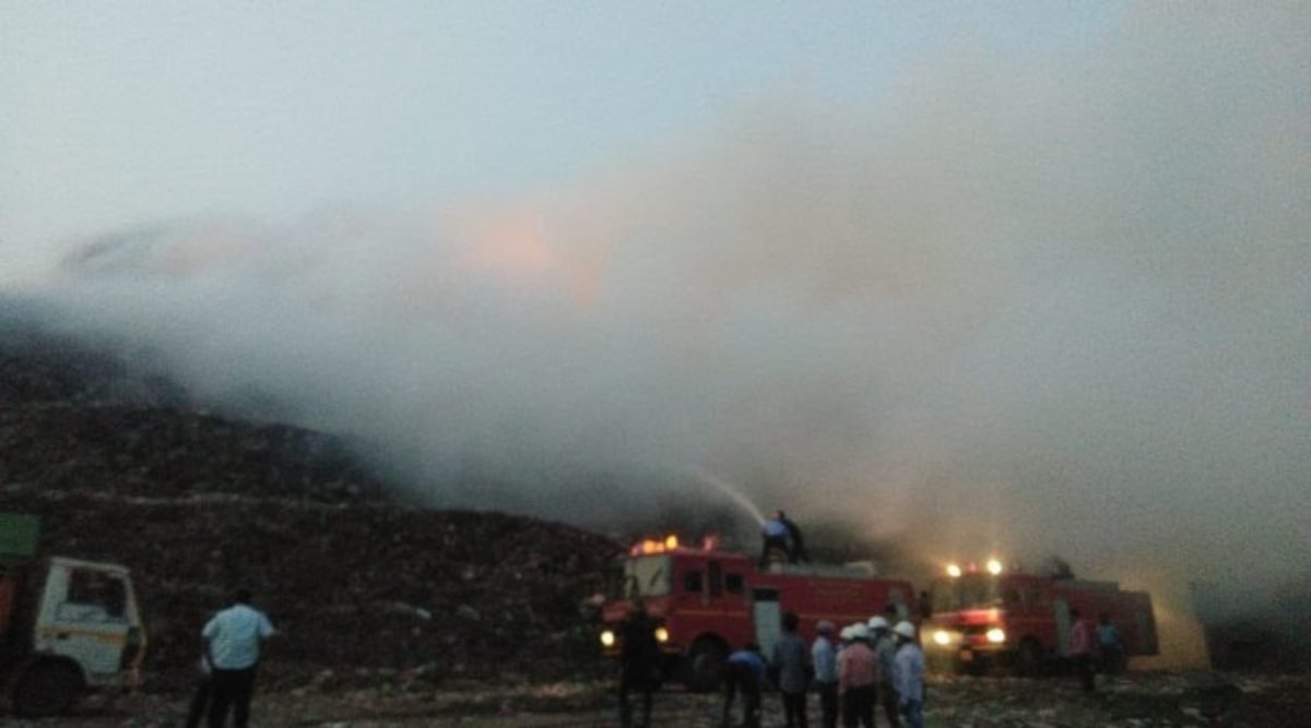 Pune: Major fire breaks out at Moshi garbage depot | Pune News - The ...