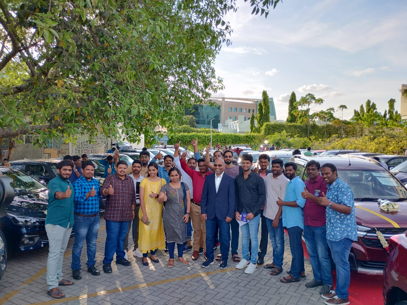 Chennai-based IT firm gifts 100 cars, worth Rs 15 crore, to employees ...
