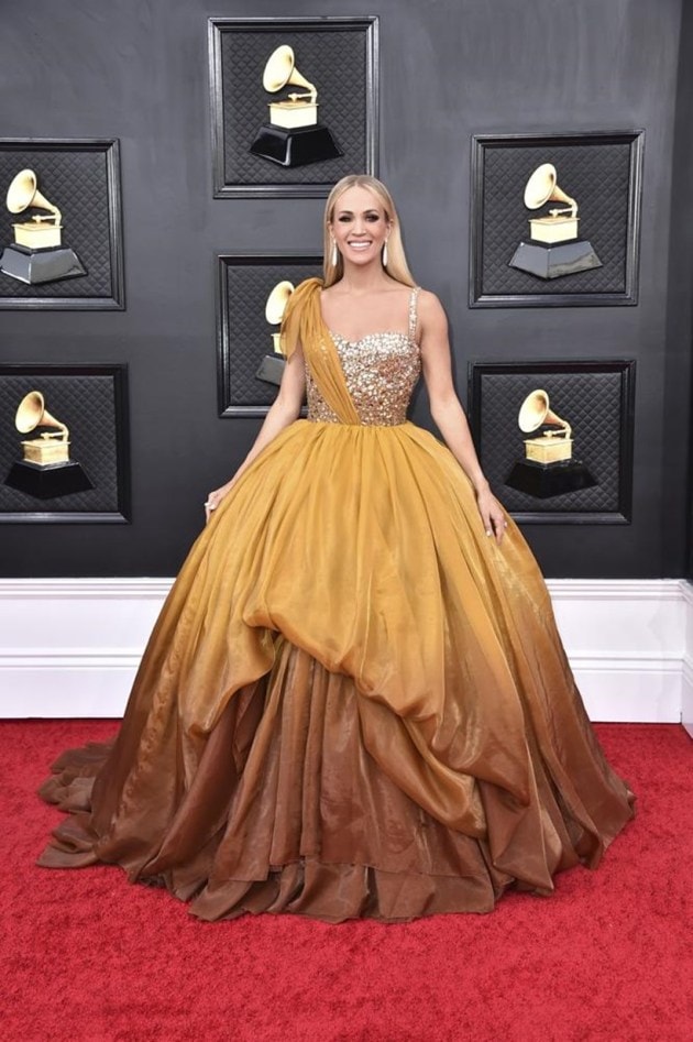 Grammy Awards 2022 red carpet looks: Billie Eilish, Olivia Rodrigo ...