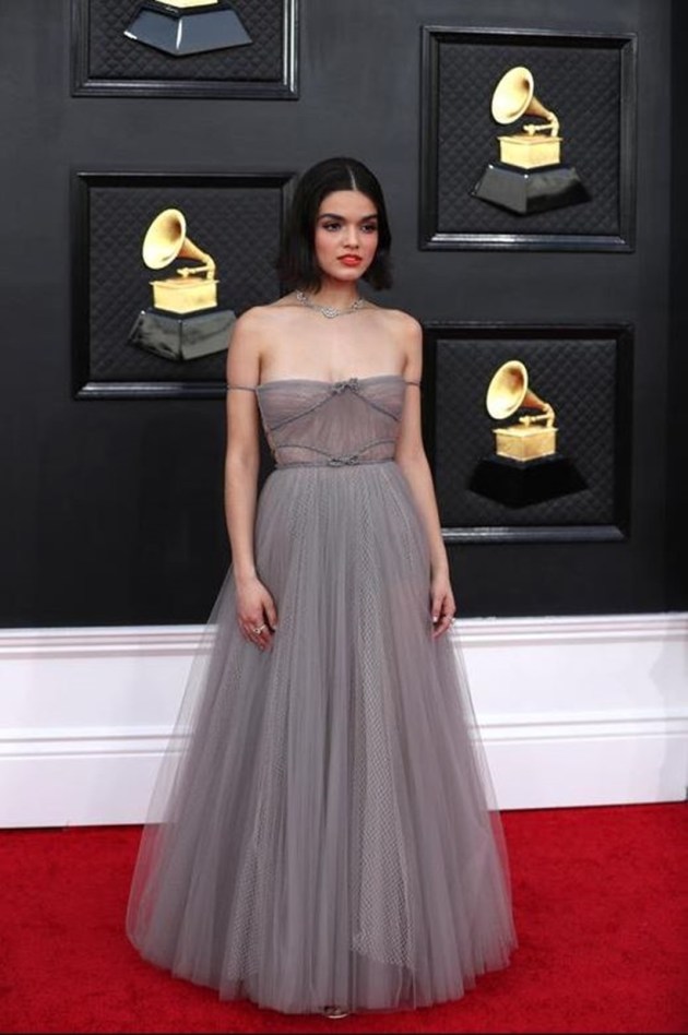 Grammy Awards 2022 red carpet looks: Billie Eilish, Olivia Rodrigo ...