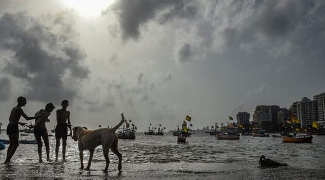 More light rain, cloudy skies in Mumbai this week: IMD | Mumbai news