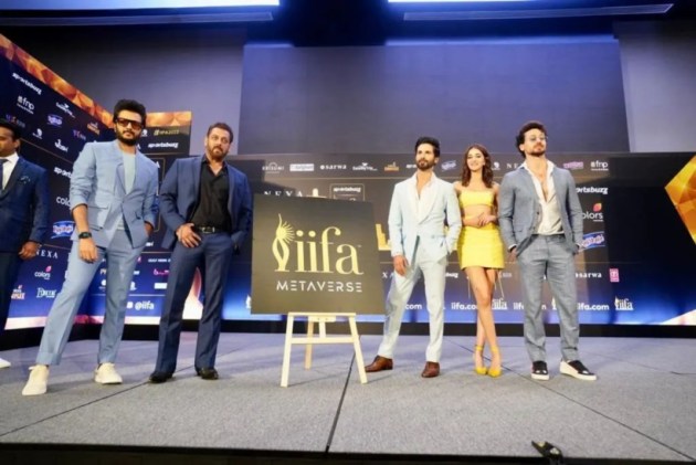 IIFA 2022: Salman, Riteish, Sara Ali Khan, Ananya Panday’s BTS moments ...