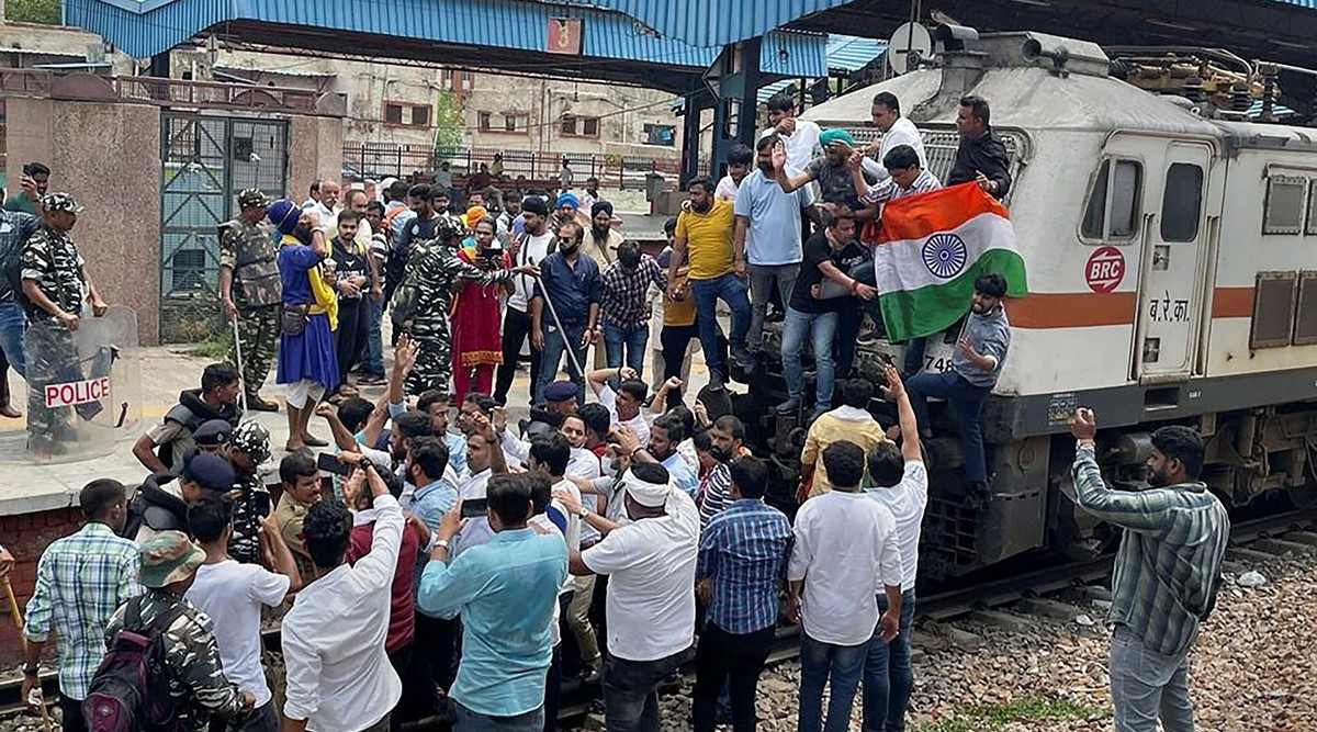 Youth Congress workers arrested for obstructing train during protest in ...