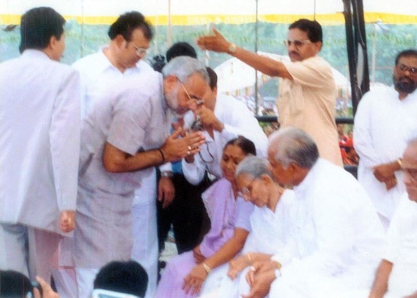 As PM Modi’s mother turns 100, he writes: My mother is as simple as she ...